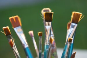 The Ultimate Beginner’s Guide to Brush Types and Their Uses in Painting ...